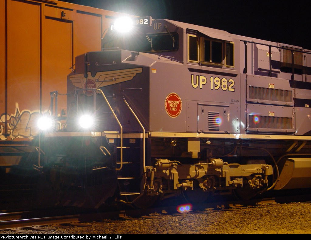 Close up cab shot of UP 1982 (Retro MoPac)